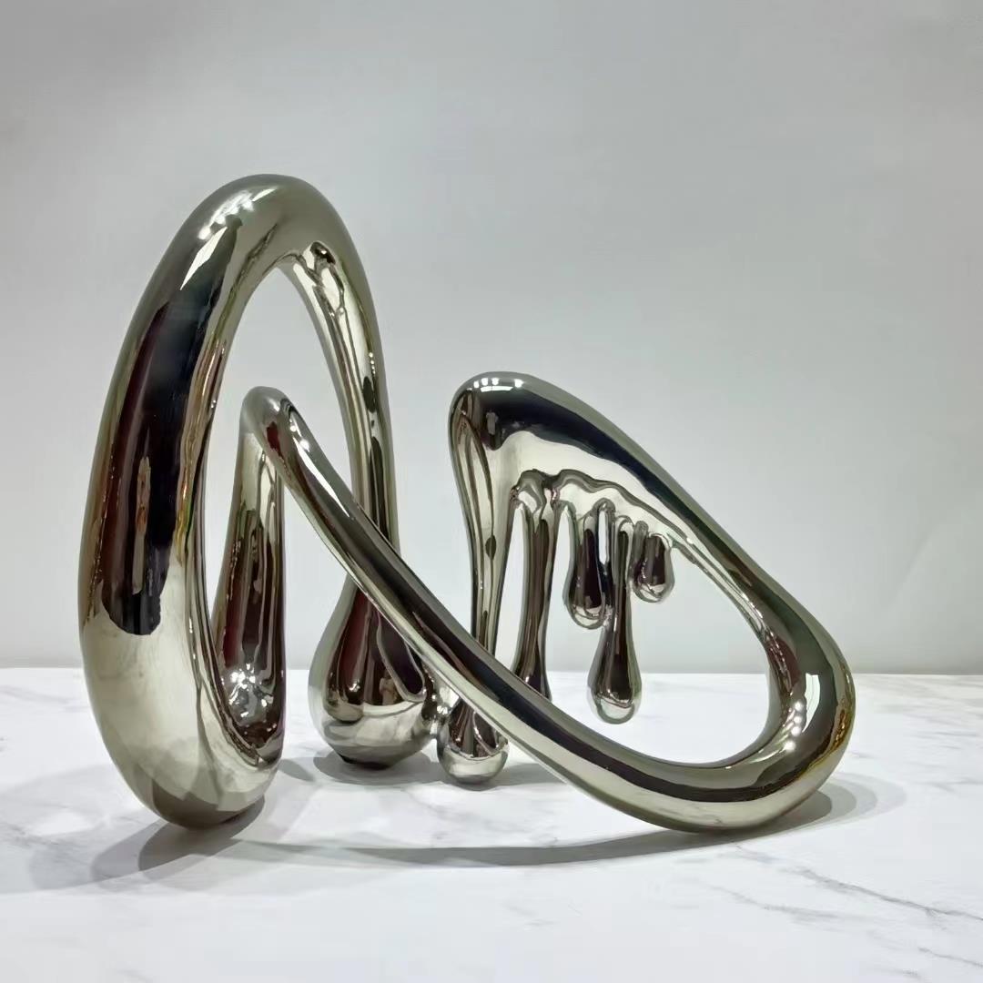 LIGHT GOLD LIQUID/SILVER ABSTRACT TABLE DECOR – The Decor Guys